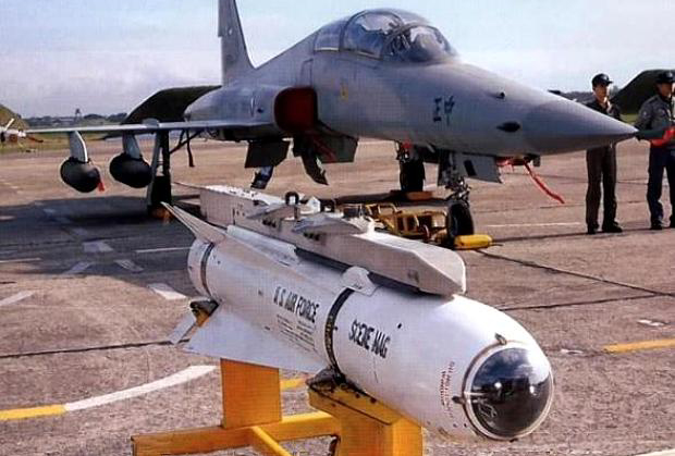 AGM-65空対地ミサイル「マーベリック」 - 日本周辺国の軍事兵器